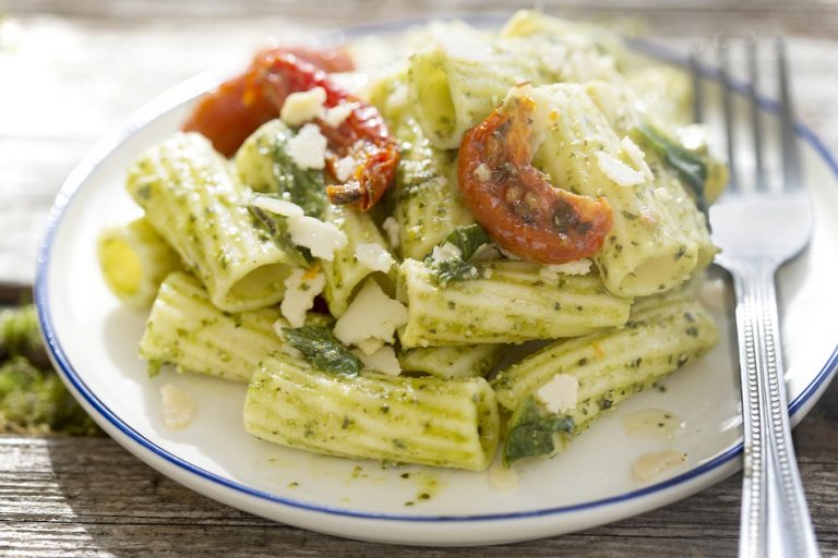 Tomato Puree vs. Paste: Which to Use in Cooking - Recipes.net