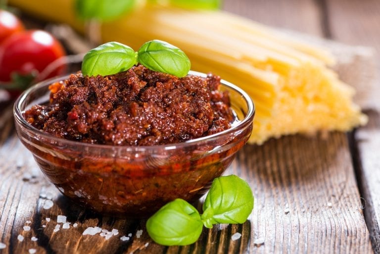 Tomato Puree vs. Paste: Which to Use in Cooking - Recipes.net