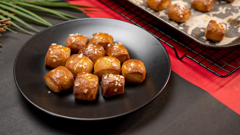 Copycat Red Robin Veggie Burger Recipe - Recipes.net