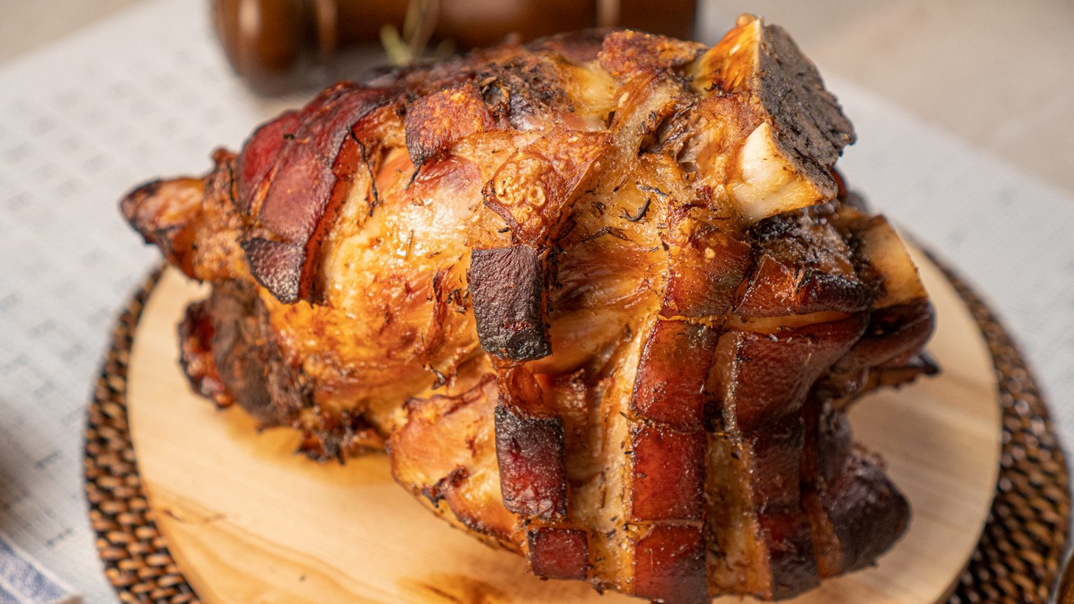 How To Cook Pork Knuckle - Recipes.net