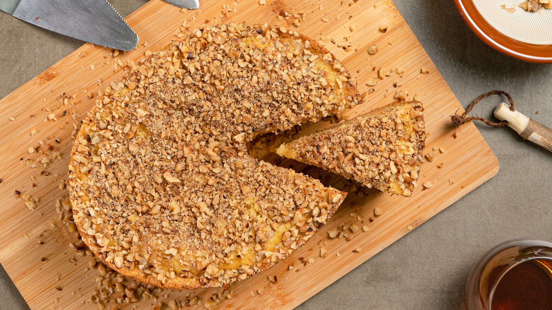 How To Bake A Moist Cake In 3-Inch Pans - Recipes.net