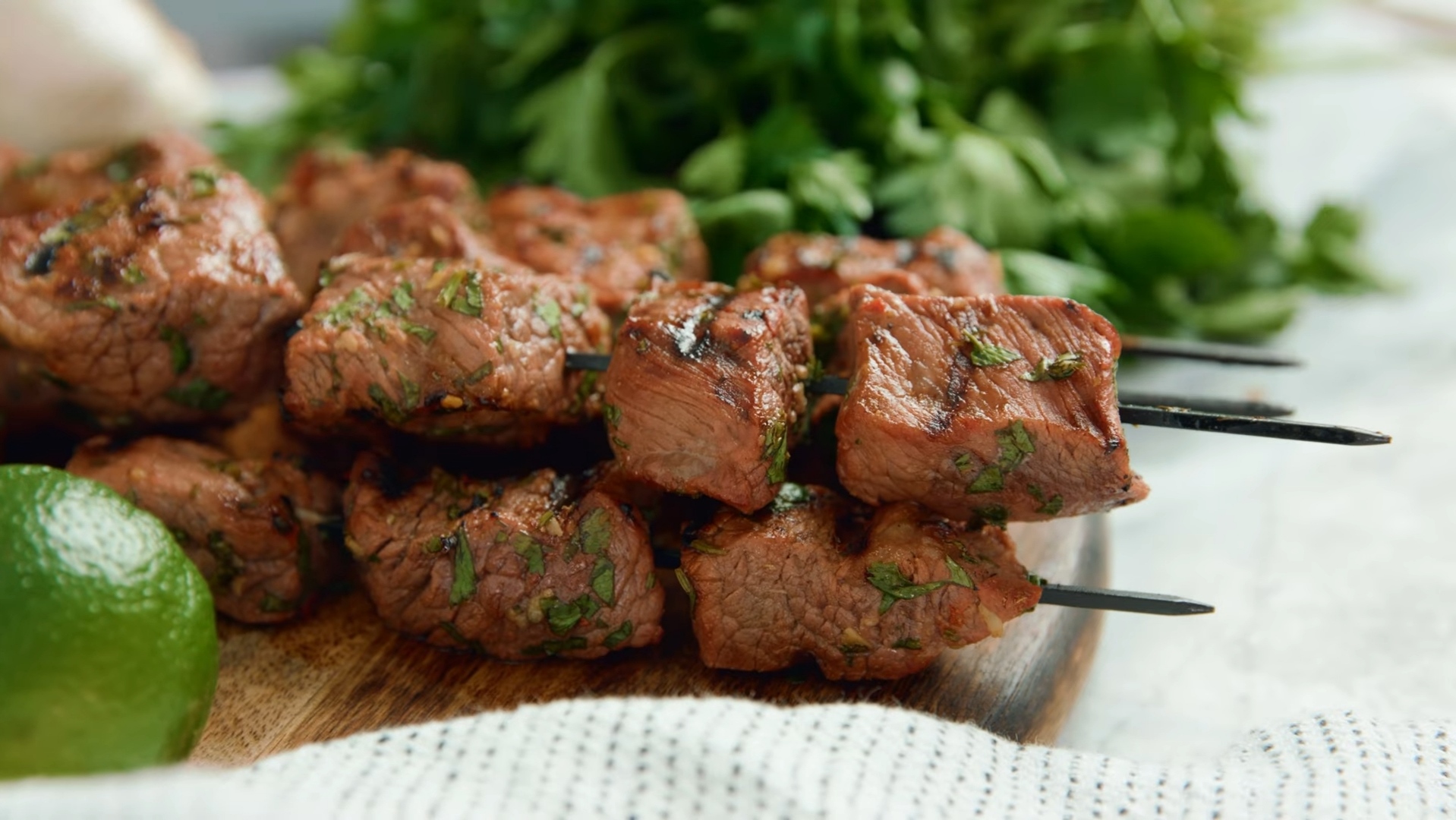 Steak Kabobs with Garlic Butter Recipe | Recipes.net