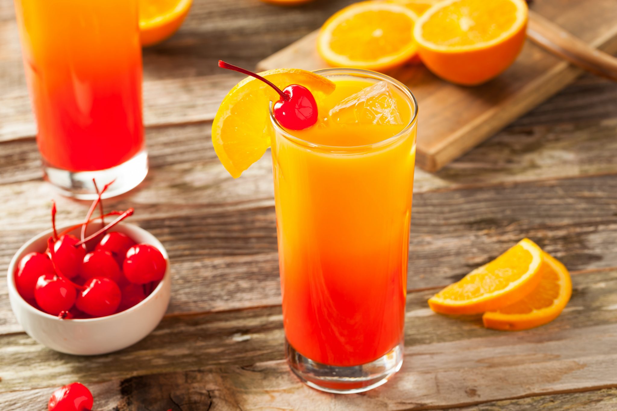 23 Fruity Alcoholic Drinks for Your Next Home Party - Recipes.net