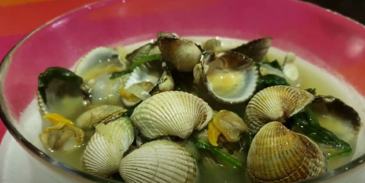 Steamed Cockles in Scallion Broth Recipe | Recipes.net