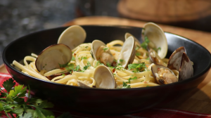 Linguine vs Fettuccine: Their Differences Explained - Recipes.net