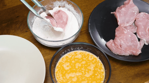 How to Bread Chicken Using 4 Easy Methods - Recipes.net