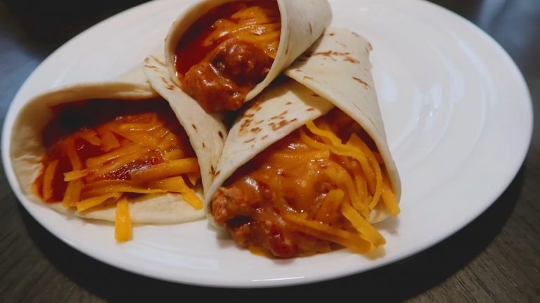 How To Fold A Burrito So Your Filling Won’t Fall Out - Recipes.net