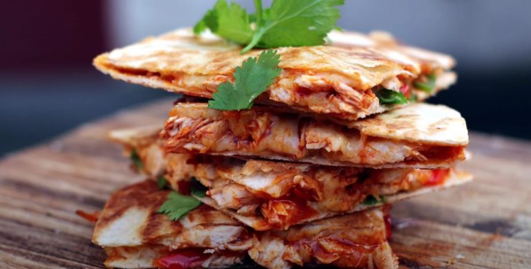 Chili's Chicken Quesadilla (Copycat) Recipe - Recipes.net