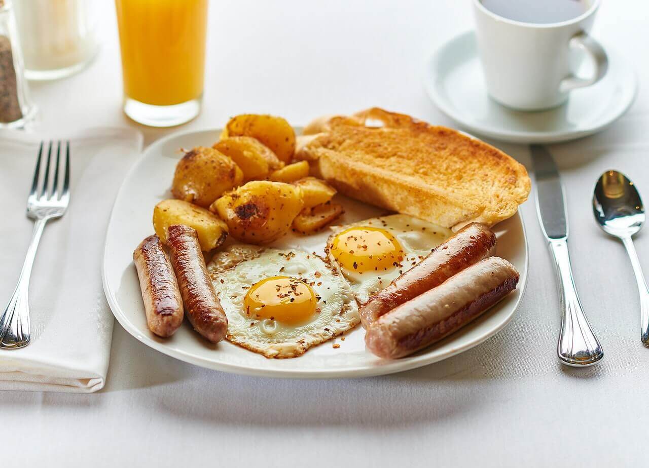 21 Best American Breakfast Foods to Start Your Day Right - Recipes.net