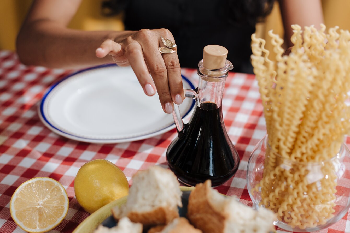 8 Sherry Vinegar Substitute Options for Cooking - Recipes.net
