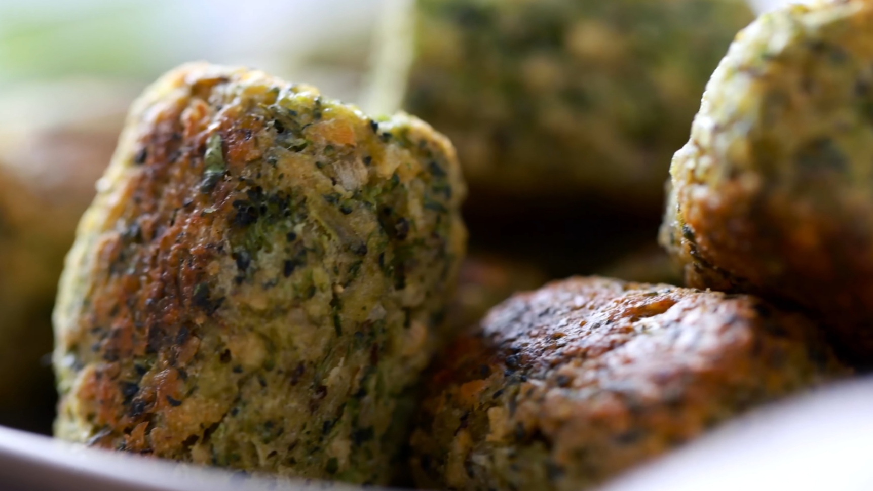 Potato and Broccoli Cakes Recipe | Recipes.net