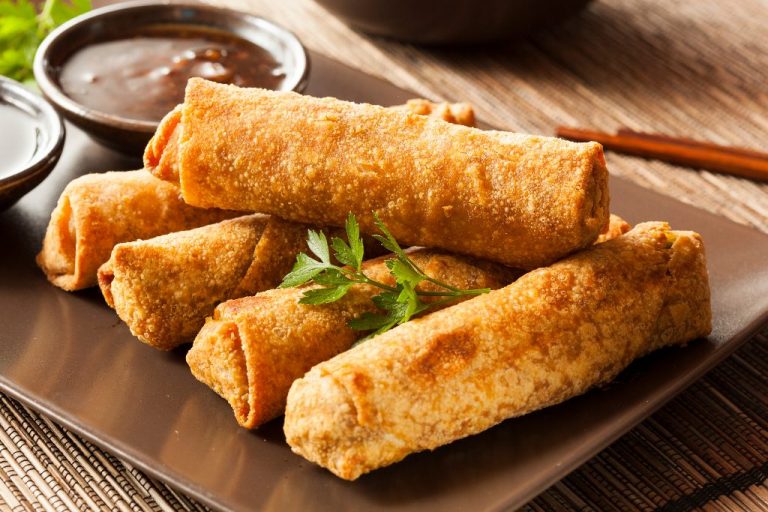 Egg Roll vs Spring Roll: How Exactly Are They Different? - Recipes.net