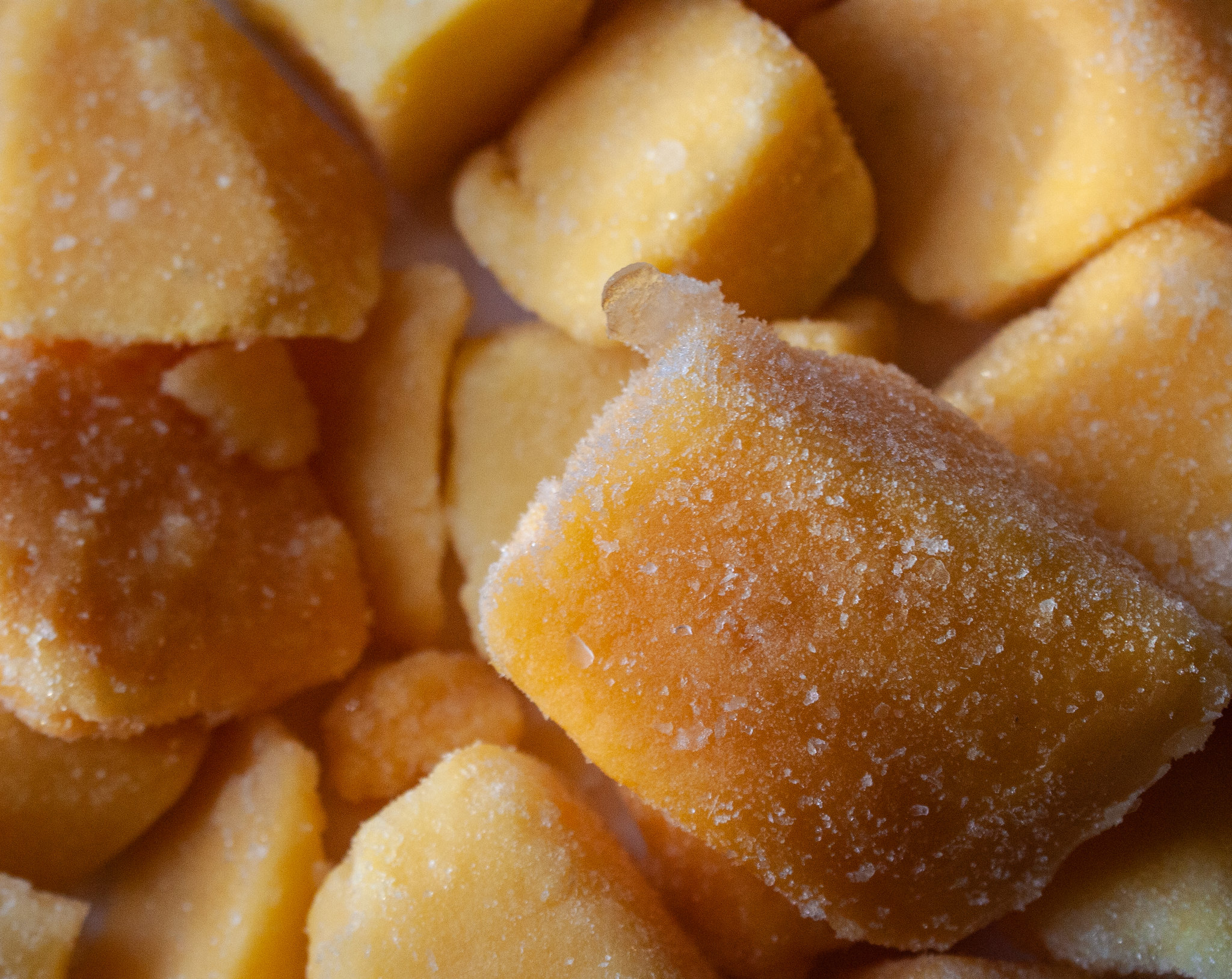 How to Cut a Mango (With Video Guide!) - Recipes.net