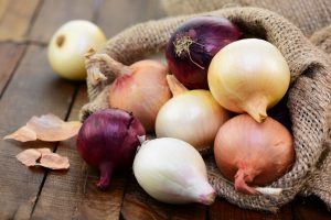 How to Tell If an Onion Is Bad: 4 Signs to Look Out For - Recipes.net