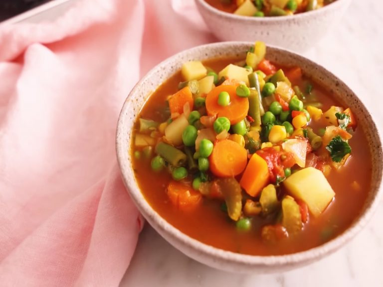 Tom Chuet (Clear Vegetable Soup) Recipe - Recipes.net