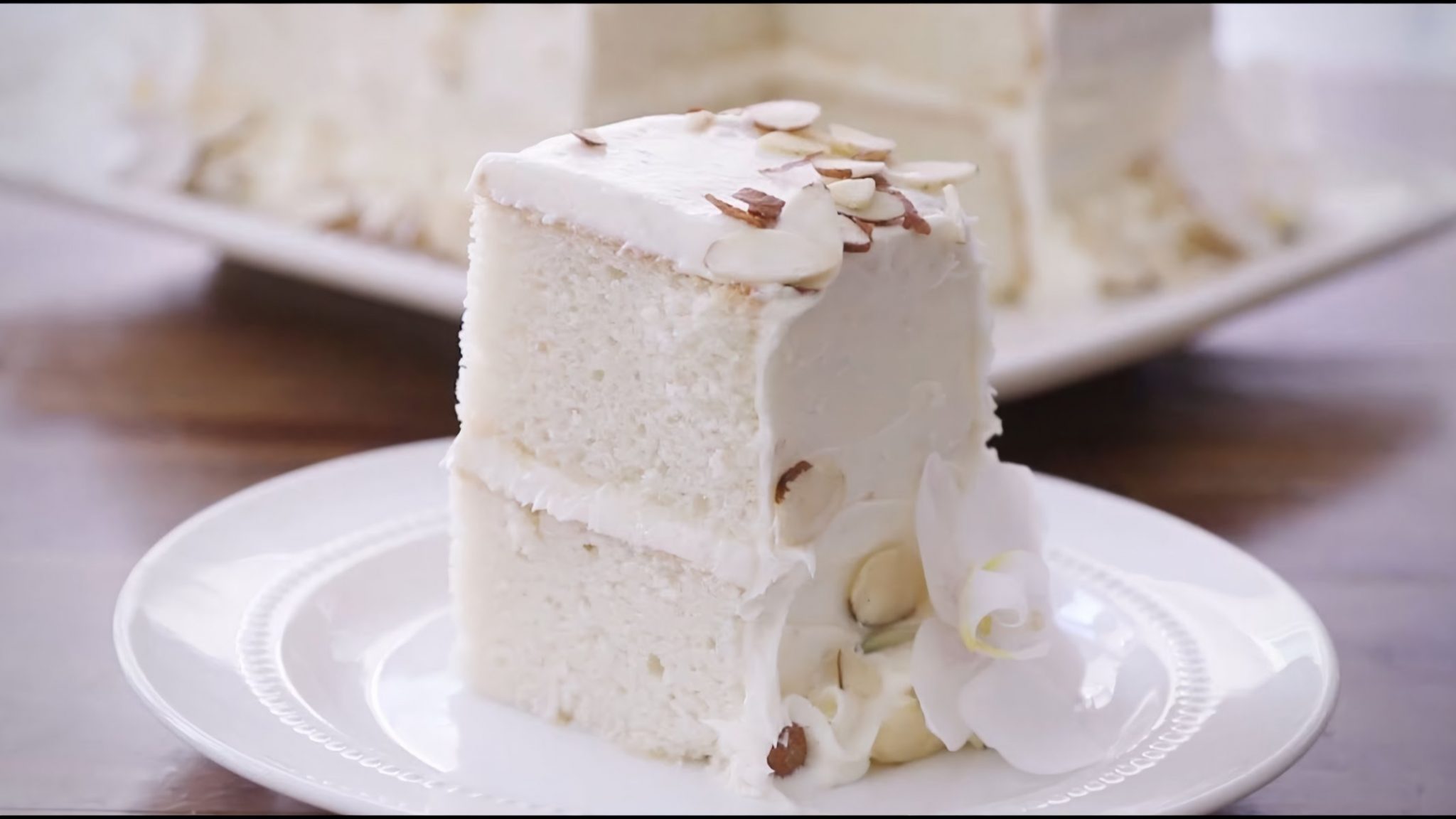 White Almond Wedding Cake Recipe | Recipes.net