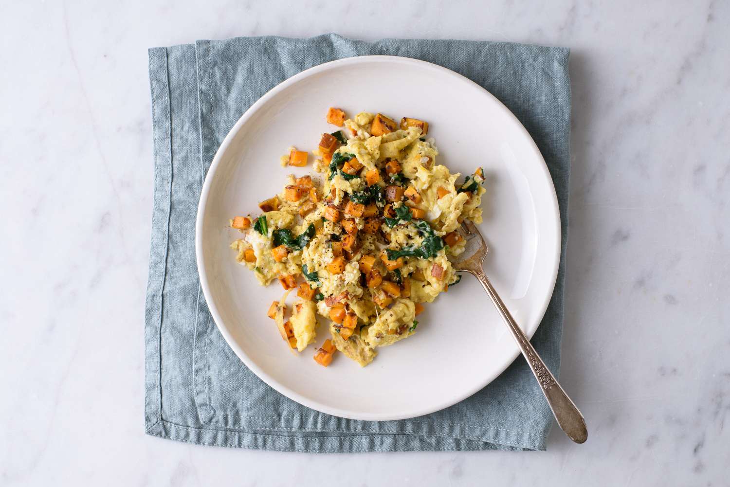 How To Properly Eat A Banana - Recipes.net