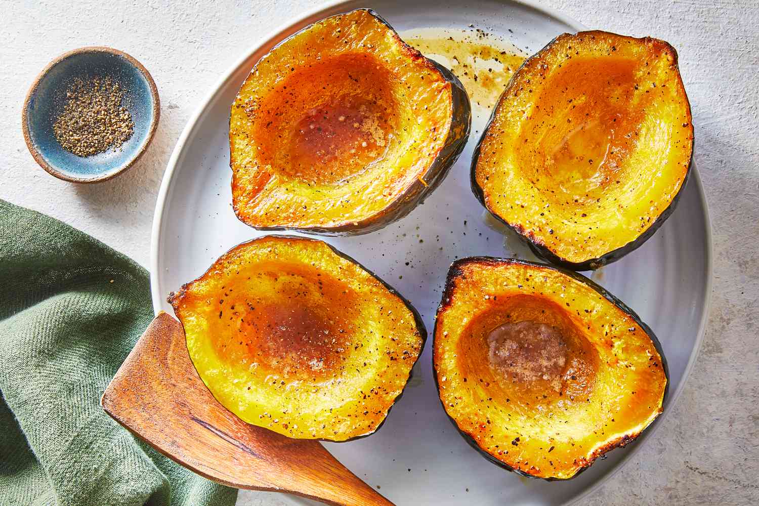 How To Bake An Acorn Squash In The Oven - Recipes.net