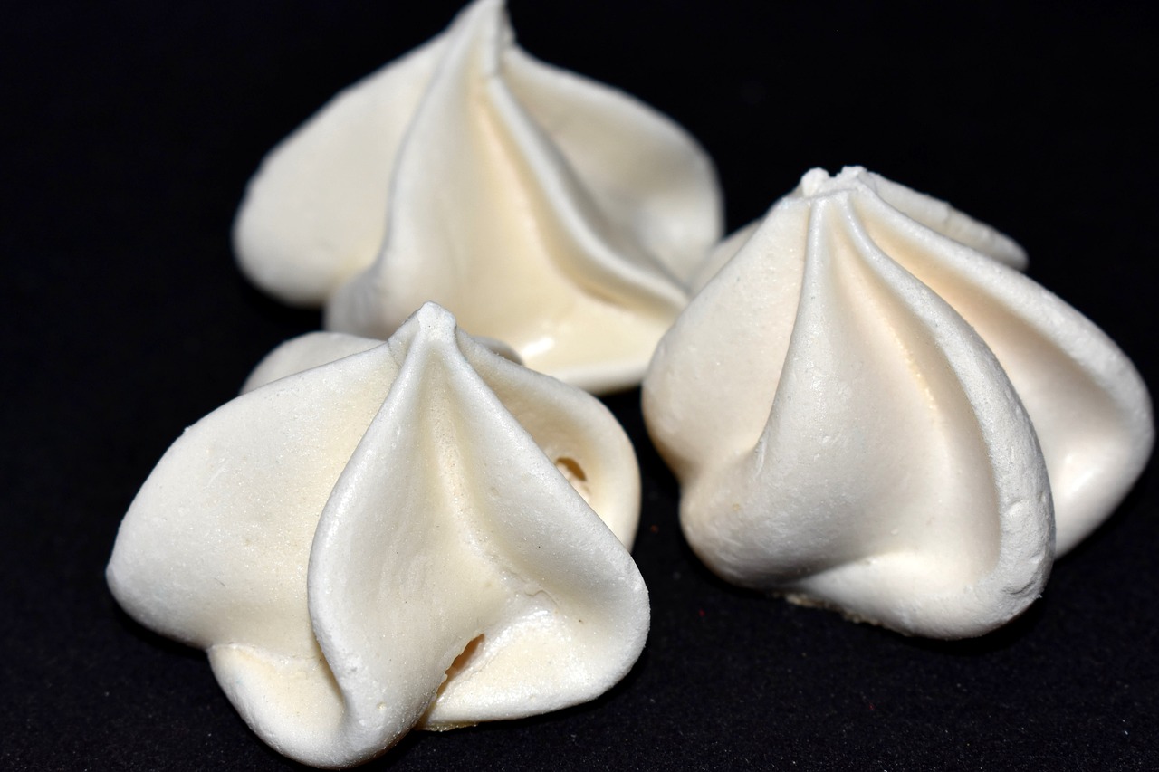 2-Ingredient Meringue Cookies Recipe - Recipes.net