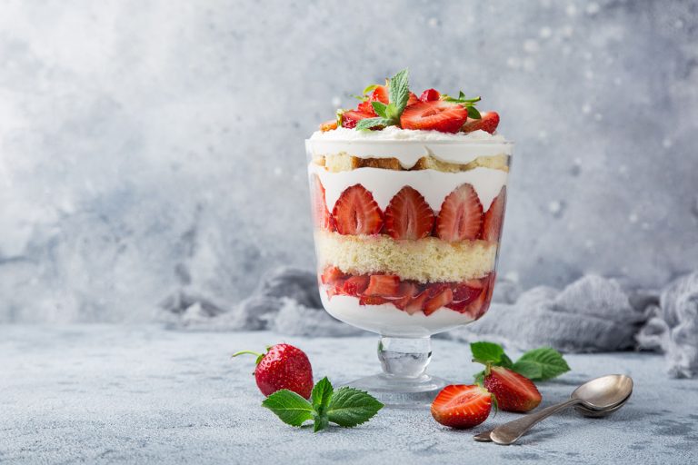 Strawberry Angel Food Cake Trifle Recipe | Recipes.net