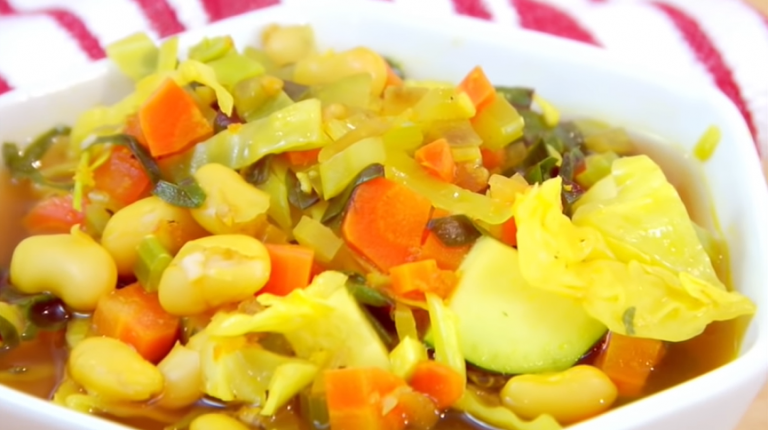 Tom Chuet (Clear Vegetable Soup) Recipe - Recipes.net