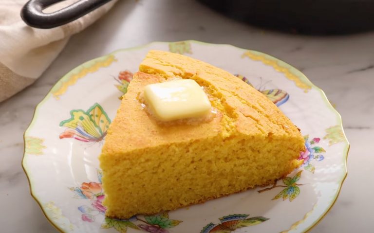 Copycat Cracker Barrel Cornbread Dressing Recipe