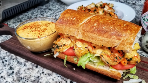 Walleye Po' Boy Recipe Recipe | Recipes.net